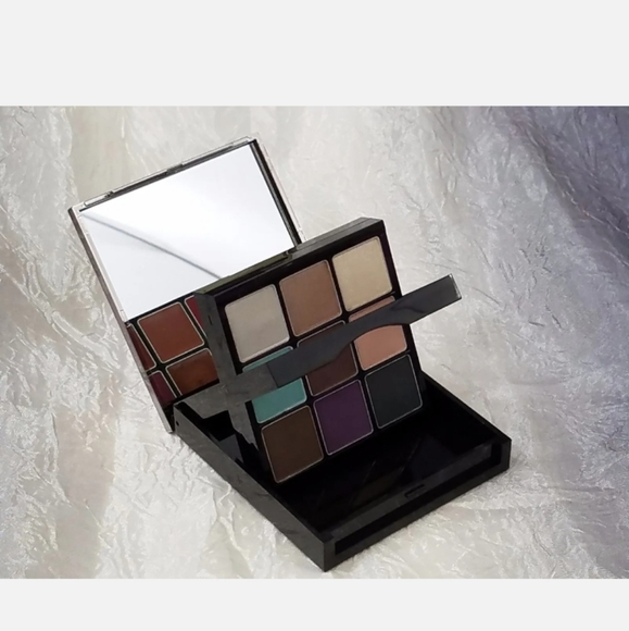 Avon | Makeup | Avon Super Flip 9 Colors Kit With Mirror Eyeshadow And ...